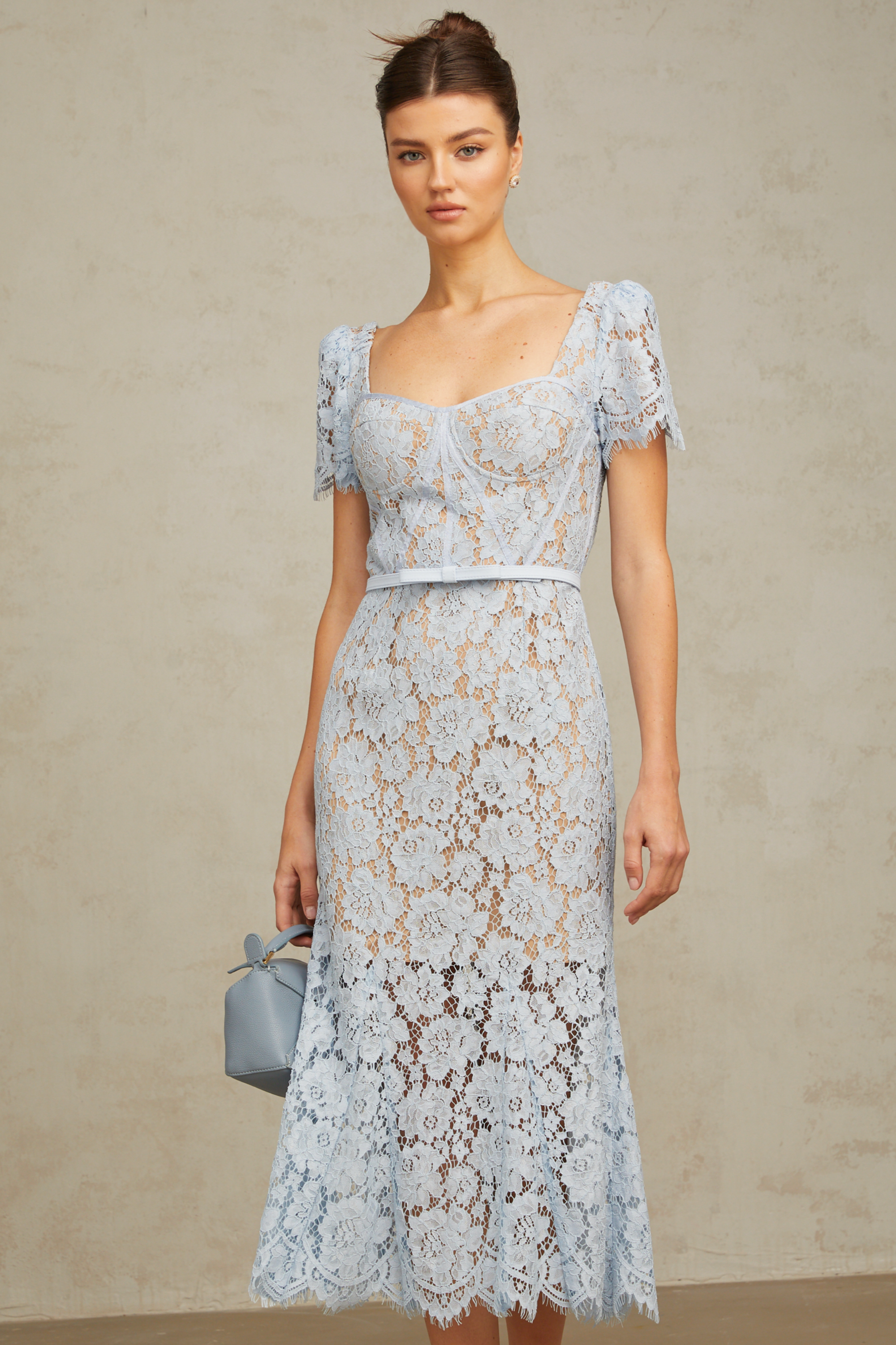 Audrey Blauwe Midi-Jurk Met Bloemenkant En Baleinen – Sevorre
